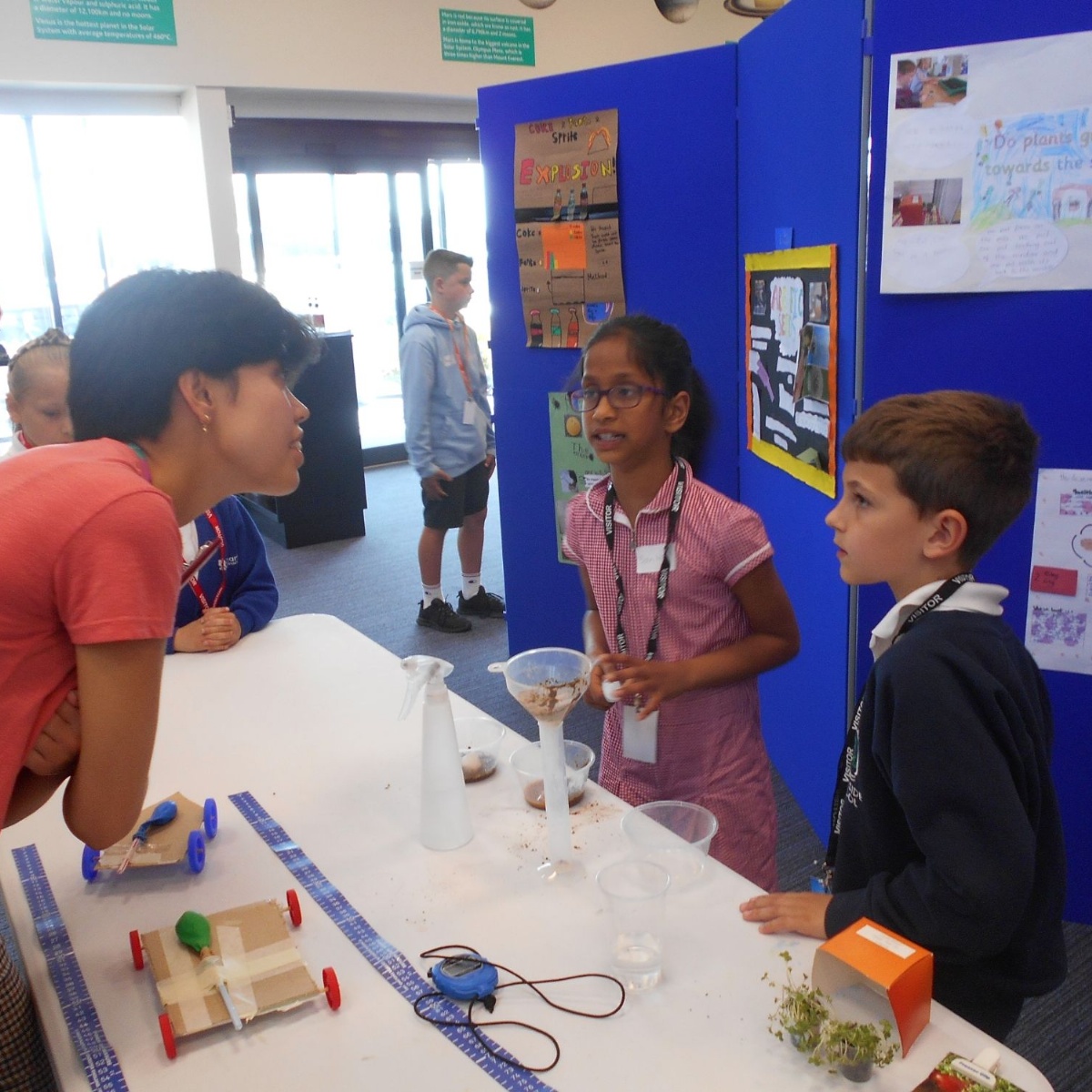 Thameside Primary School - Science Fair