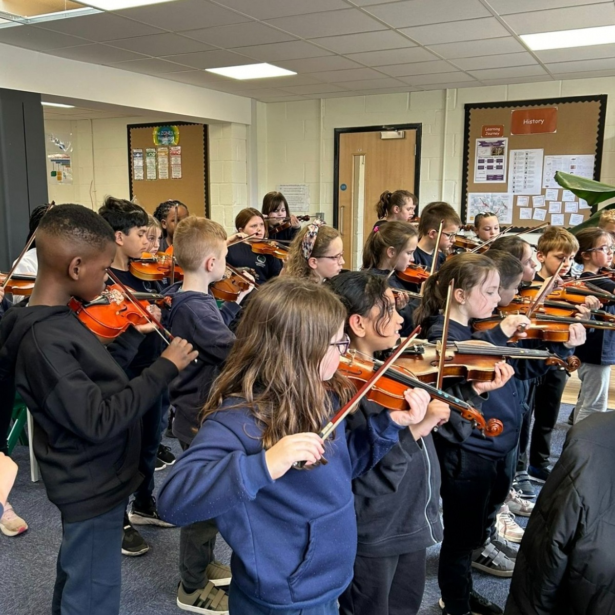 Thameside Primary School - Thameside Features in Oxford Mail!